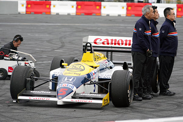 ウイリアムズ ホンダ FW11 1986 F1 Williams Honda FW11 1986 F1 | Car and Moto in Japan