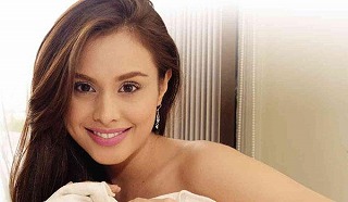 FHM PHIL 15周年カバーガールはこの娘だ！ FHM's 15 anniversary cover girl | マニラフリーク