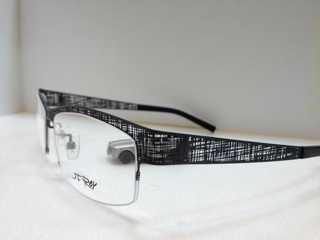 今日は、フランスからやって来た～(^-^)/ | めがね日記