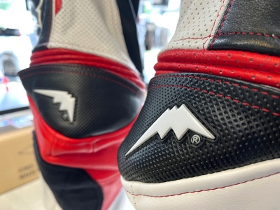 レザースーツ（イージーオーダー） | KUSHITANI 宇都宮店