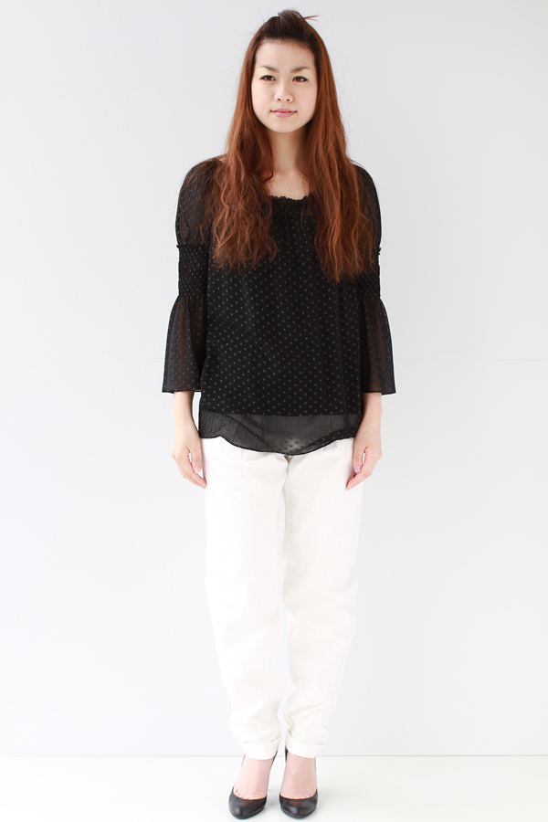 theory（セオリー）CASHCOTTON KOMON ニットプルオーバー、DAHLIA ALTERINA ブラウス ...