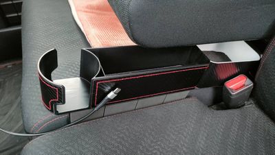 アームレストの下 | 豆育