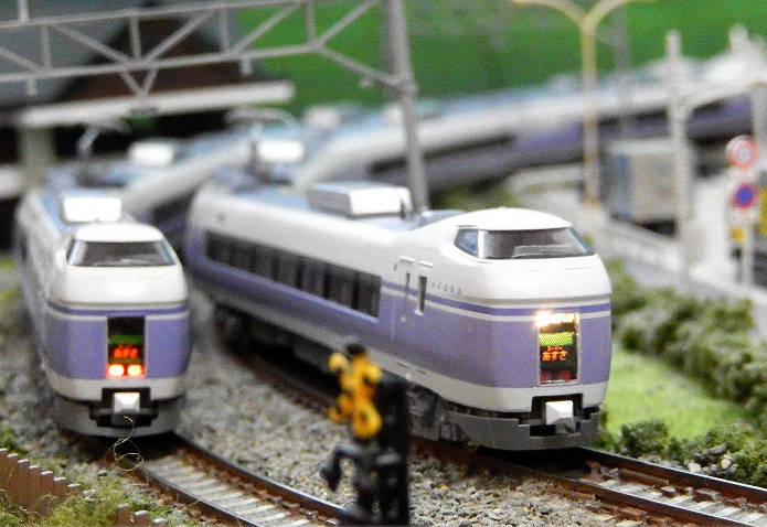 【Nゲージ鉄道模型】＜ザ・ラストラン鉄道名車両列伝シリーズ2018＞KATO E351系スーパーあずさ グレードアップ加工施行しました【youtube動画あり】（^^ゞ | 鉄道に萌えちゃんねる
