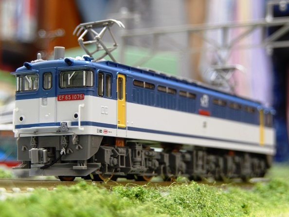 【Nゲージ鉄道模型】TOMIX EF65-2000JR貨物更新車をあえて1076号機に！工作施行 （^^ゞ | 鉄道に萌えちゃんねる