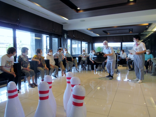 ボーリング大会(ヤクルト杯 ) | ケアハウスゆりの里 ぶろぐ