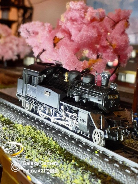 桜前線満開とC12・C11の動輪ライトアップは美しすぎる？70年代の蒸気機関車の操車場ジオラマ | 湘南急行鉄道物語