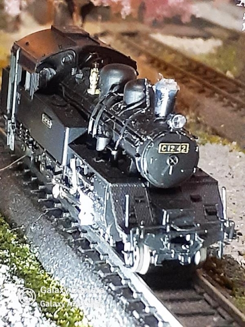 桜前線満開とC12・C11の動輪ライトアップは美しすぎる？70年代の蒸気機関車の操車場ジオラマ | 湘南急行鉄道物語