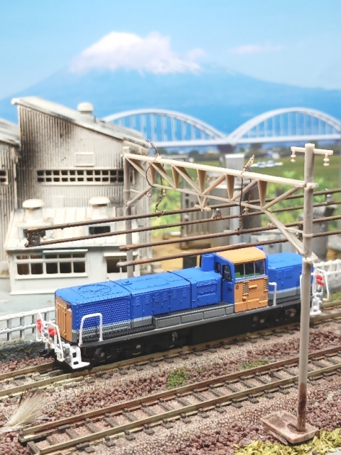 JR DE10-1000形ディーゼル機関車（1152号機･きのくにシーサイド）とオハ35系の3両編成(オハ35-22+オハ35-459+オハフ33-215) | 湘南急行鉄道物語