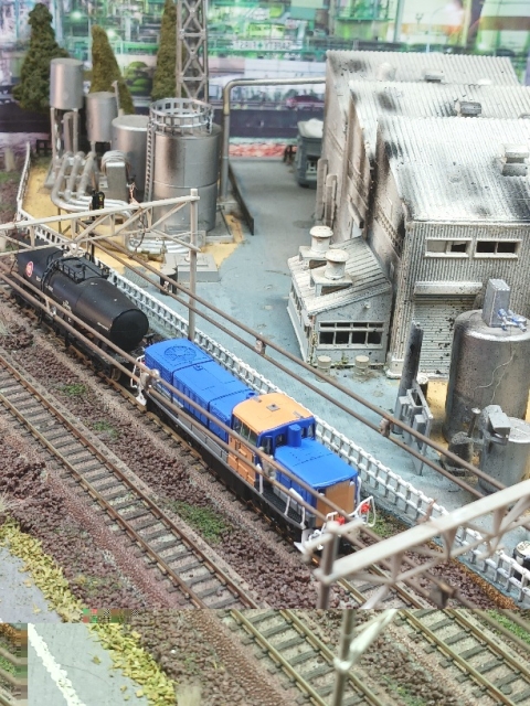 JR DE10-1000形ディーゼル機関車（1152号機･きのくにシーサイド）とオハ35系の3両編成(オハ35-22+オハ35-459+オハフ33-215) | 湘南急行鉄道物語