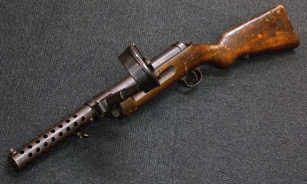突撃歩兵のMP18 | Chicago Blog