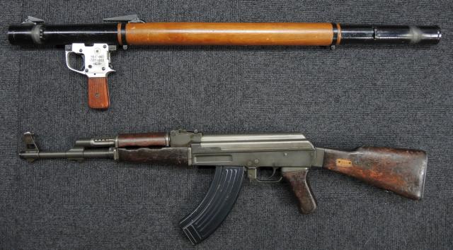 赤い鉄拳 | Chicago Blog