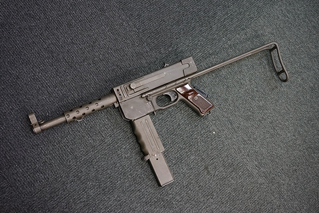 MAT49が2丁あるので、せっかくですから比較してみました。 | Chicago Blog