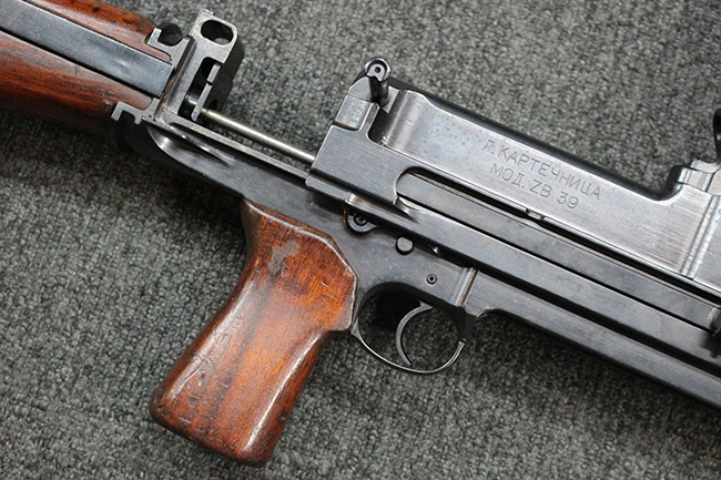 珍しいブルガリア軍のZB39軽機関銃 | Chicago Blog