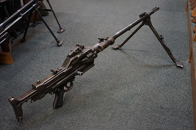 懐かしのAAT-52汎用機関銃 | Chicago Blog
