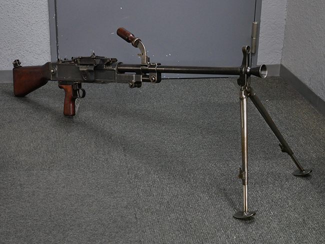 軽機関銃二脚グランプリ (後編) | Chicago Blog