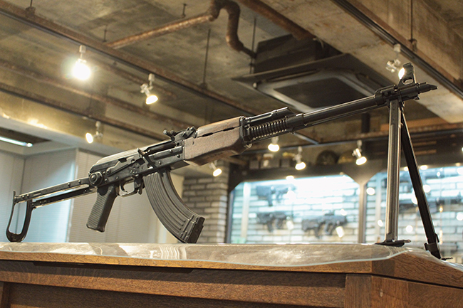 畳める軽機関銃 M72AB1 | Chicago Blog