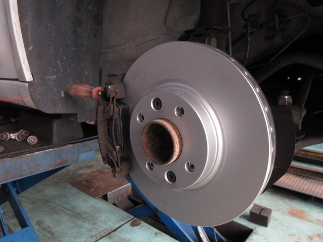 Renault Twingo Energy 車検整備 | AUTORIESEN GARAGE BLOG