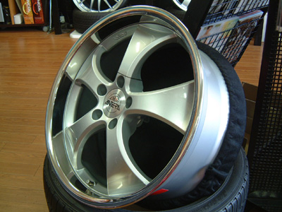 特価！！ANTERA 323 19ｲﾝﾁ入荷～！！ | カラコンブログ！