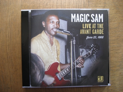 MAGIC SAMのRIVIERAがっ！ | Small Town Talk