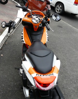 HONDA PCX REPSOL | ATA!ブログ