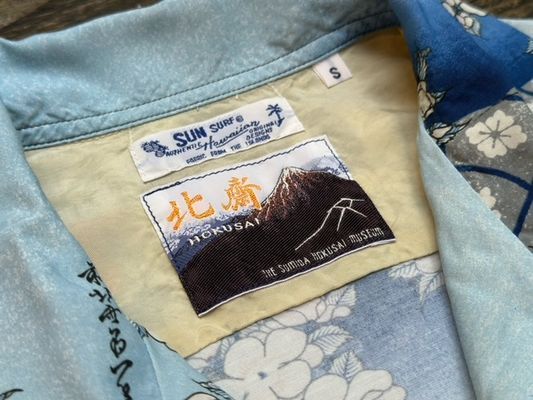 SUN SURF SPECIAL EDITION・日本の意匠 / 「葛飾北斎・桜花に鷹 SUN SURF SPECIAL EDITION・日本の意匠 / 「葛飾北斎・桜花に鷹