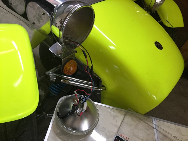 ヘッドライト交換 for BDR | Garage blog