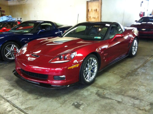 2010 ZR1 Crystal Red 実走 64km 2006 Z06 ルマンブルー実走 147km | コルベットレポート
