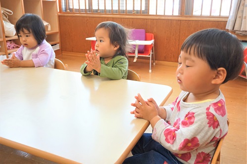 朝のお参り | 若穂幼稚園 DIARY