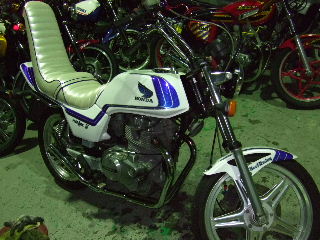 CB250N 完成！！ | 旧車バイク･カスタムバイク販売「BurstCity/バーストシティ」ブログ