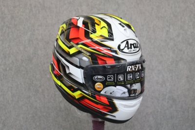 新作ヘルメット（RX7X、蛍光レッド、蛍光イエロー、ラメ、フレーク、ネーム） | カスタムペイント QMA DESIGN blog