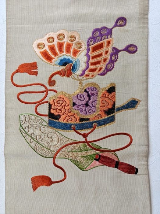 松と薔薇に孔雀の黒振袖＆綴れ地に牡丹と孔雀刺繍両面丸帯 はきもの・きもの 弥生 ブログ