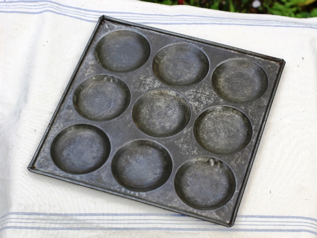 Maids of honour (Baking tin/tray) | Antiques & Collectables FREDDY BROS.
