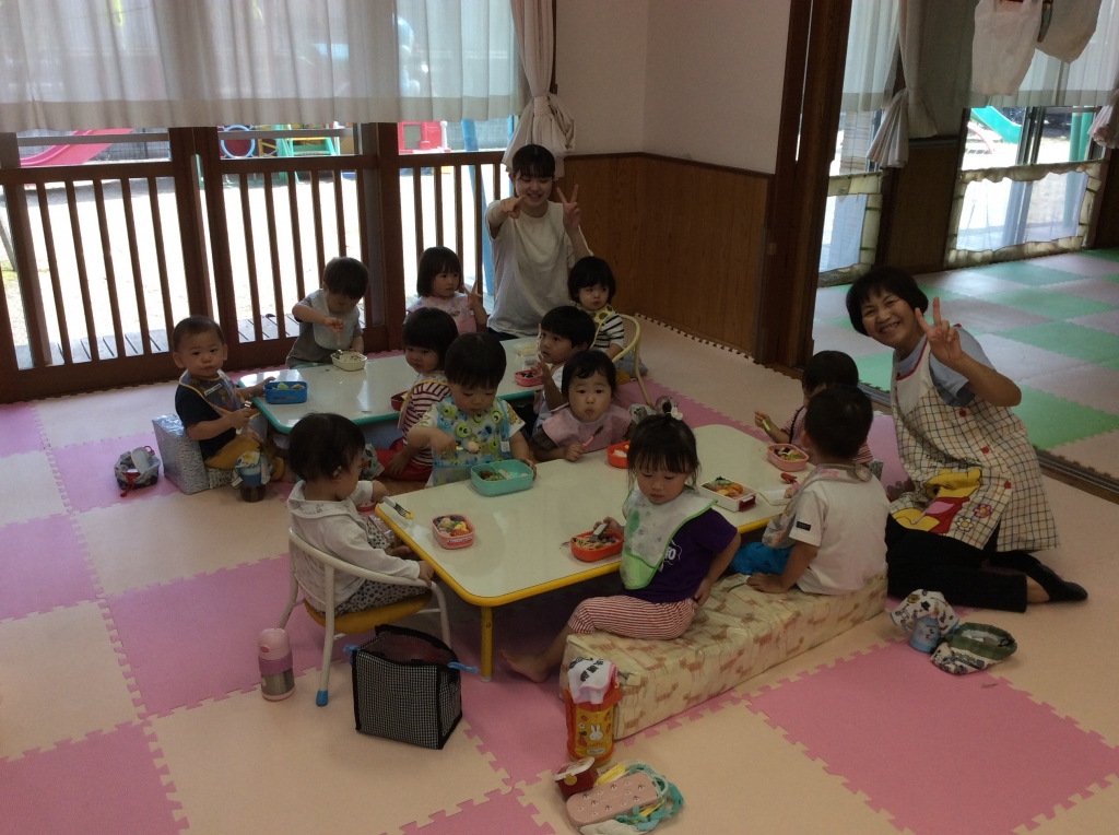 みんな楽しみお弁当の日♪(0，1歳児組) | 昭和幼稚園