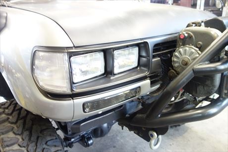 ランクル80のエンジンフードワイヤ交換 | 4WD･四駆カスタム シューエイの毎日