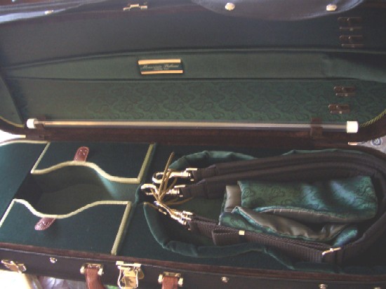 Maurizio Riboni case supplys from Cremona | 福岡の弦楽器店 BOTTEGA SERPENTUVA