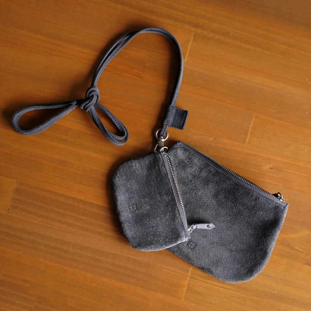 ソフトで靭やかな PIG SUEDE シリーズ。/ hobo | 1989 Men's Blog