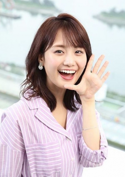 新・女子アナ図鑑