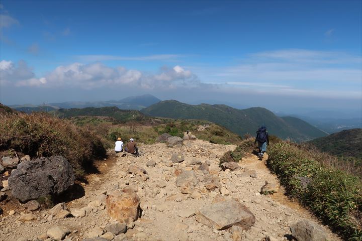 くじゅうの決断＜九重連山 中岳～久住山＞ | 楽人の山歩道