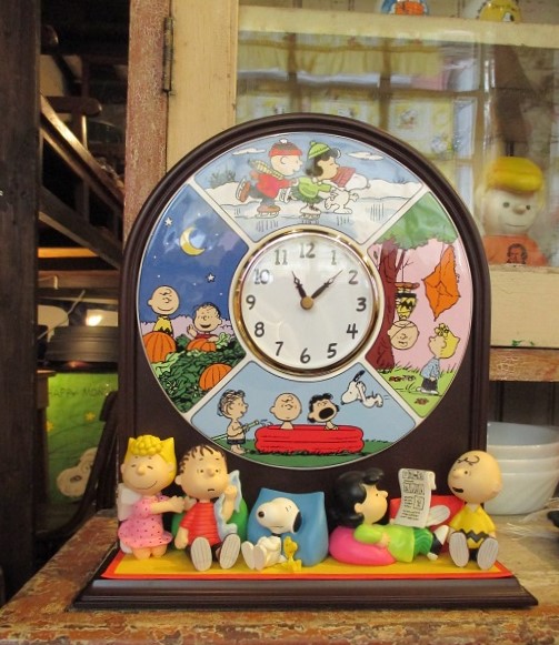 Peanuts Gang Four Seasons Clock | インディヒナ | AMERICAN JUNK STYLE INDIGENA