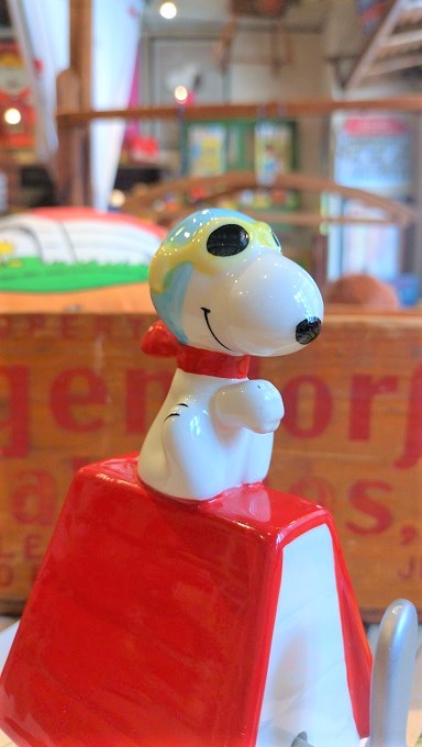 Peanuts Rafting Figurine （Adventure Awaits） | インディヒナ | AMERICAN JUNK ...