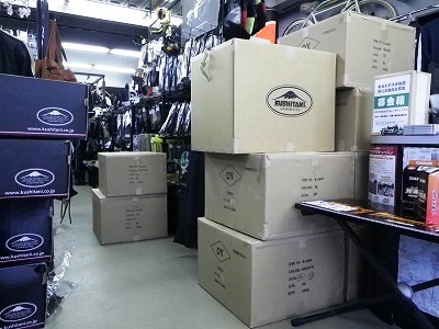 Newライディングシューズ入荷！：KUSHITANI京都店 | KUSHITANI 京都店